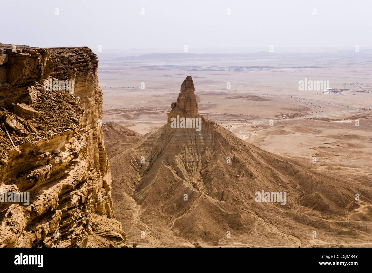 Tuwaiq hi-res stock photography and images - Alamy
