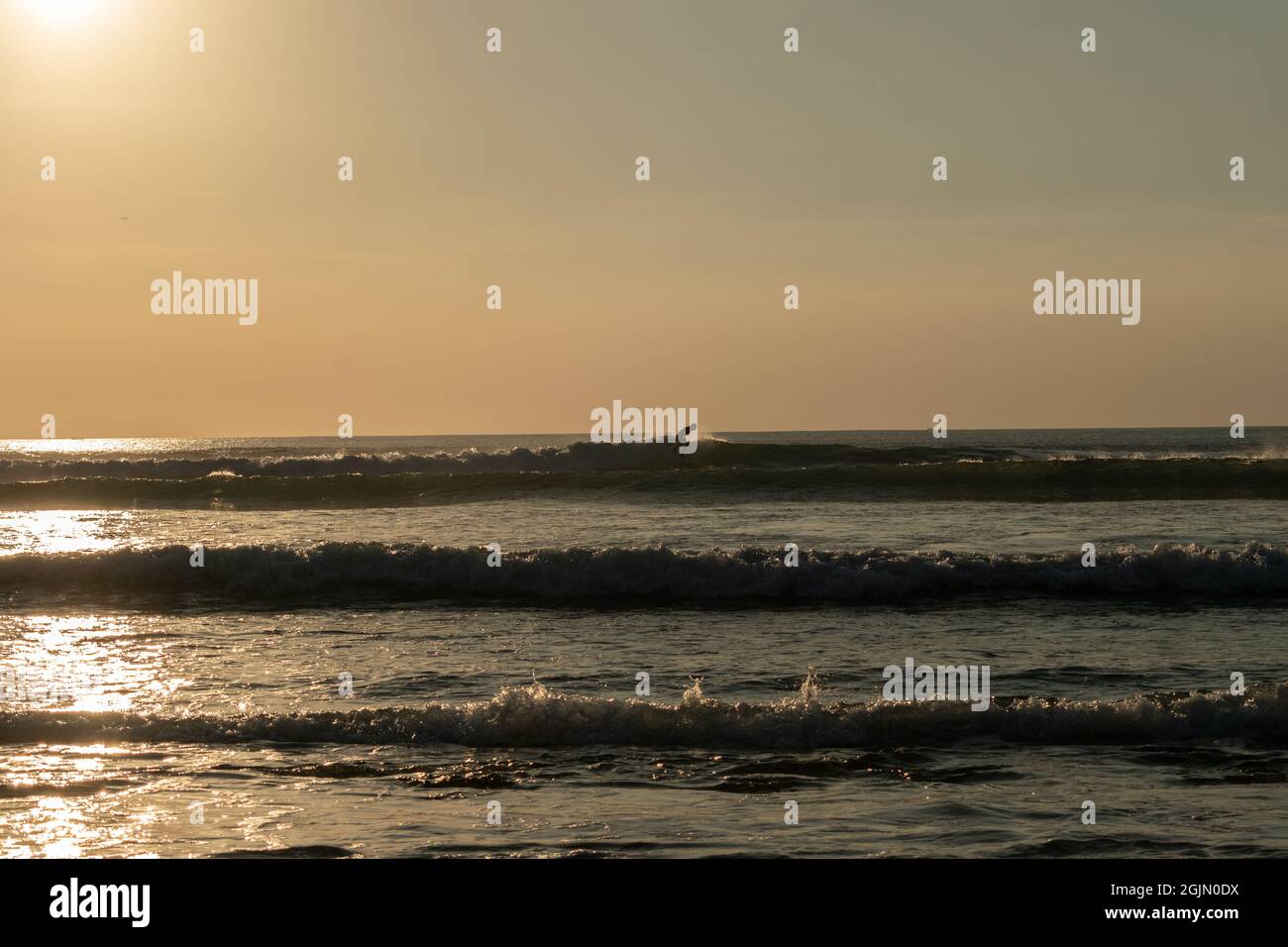 Wave activity wave activity hi-res stock photography and images - Alamy