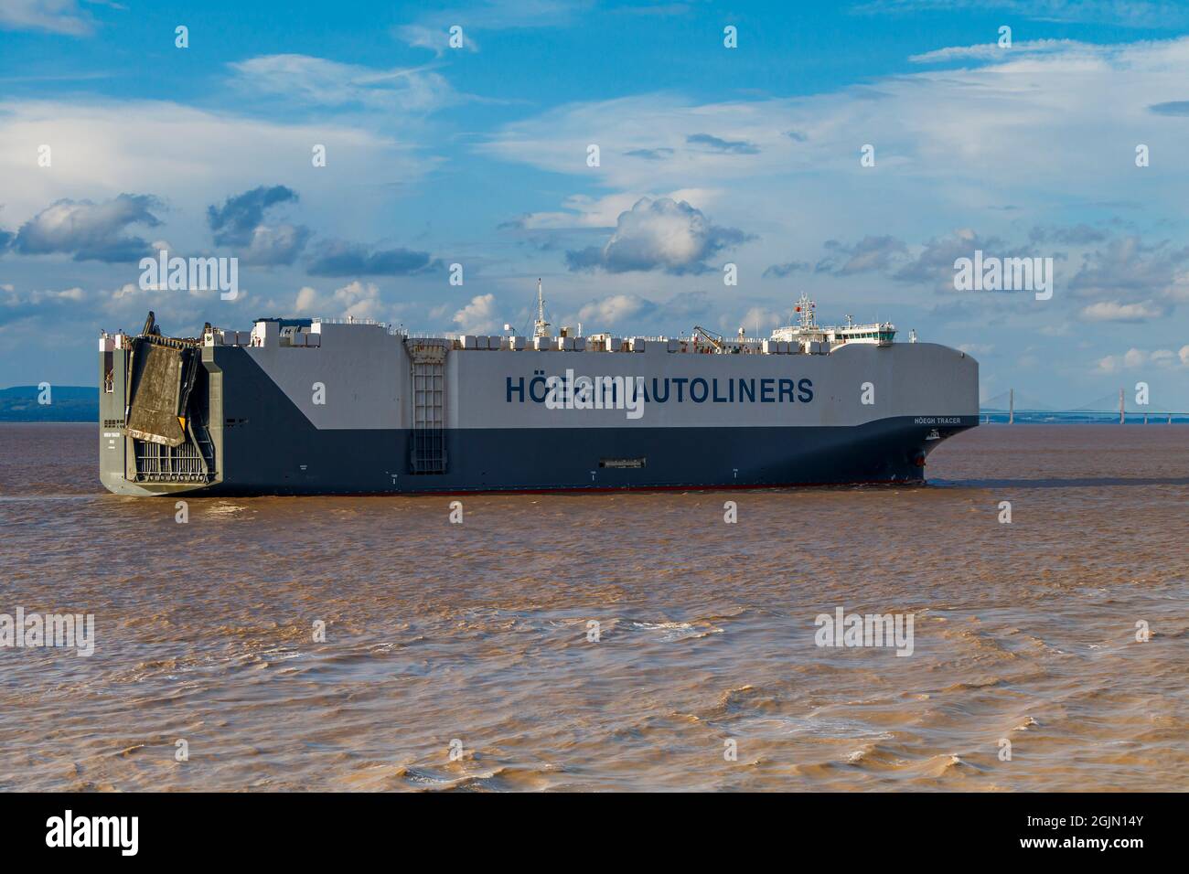 RoRo Hoegh Tracer heading to Royal Portbury docks Stock Photo - Alamy