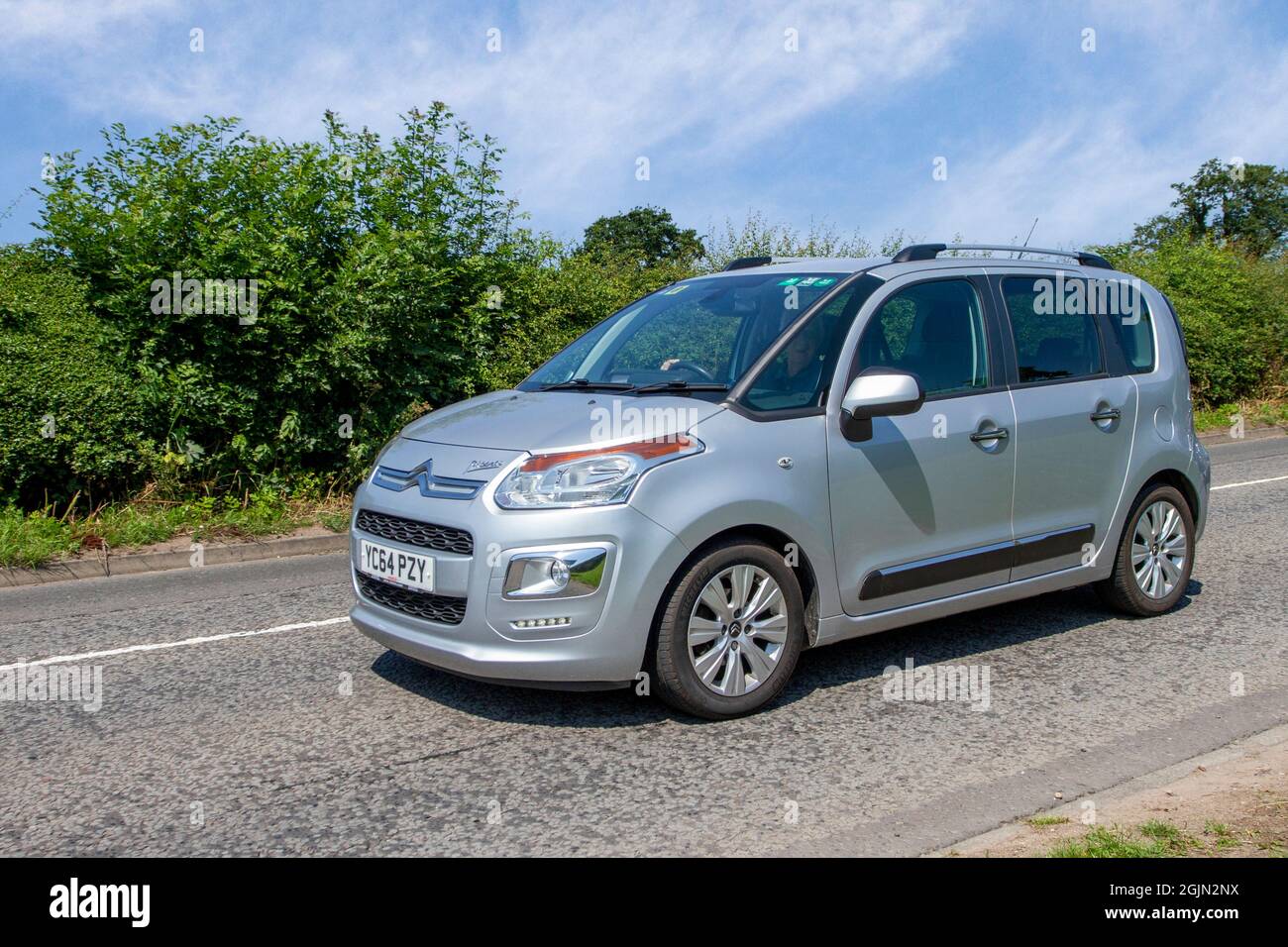 2015 silver Citroen C3 HDi VTR Plus Picasso 4dr four door en-route to Capesthorne Hall classic ...