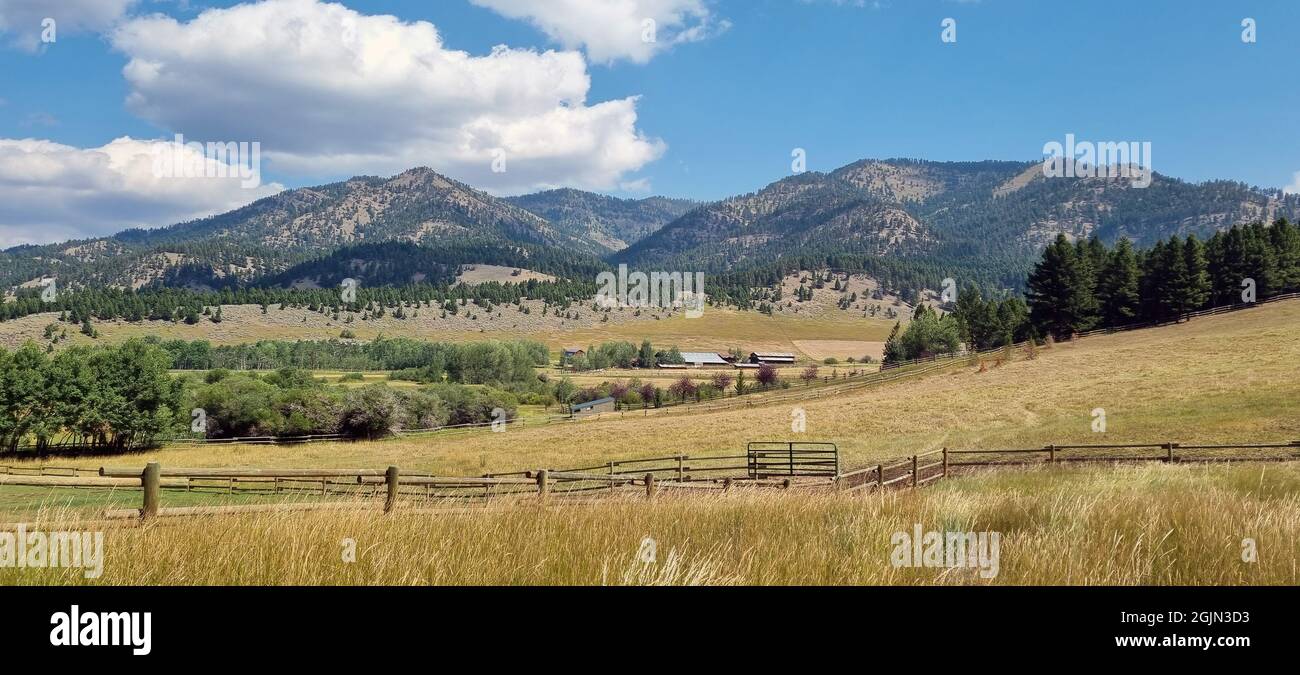 Beautiful natural scenery mountains panorama hi-res stock photography ...