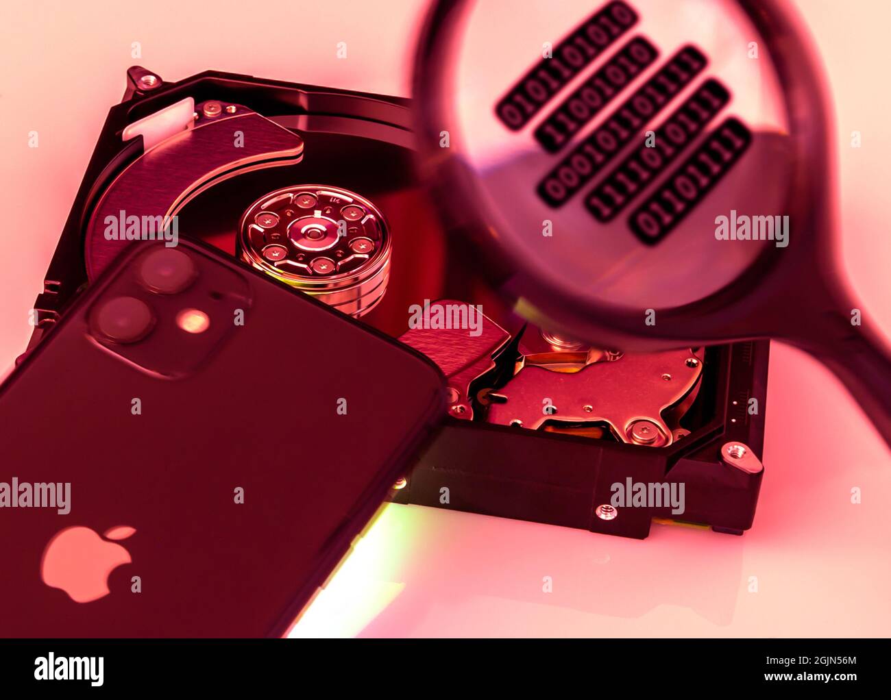 Forensic evidence glass hi-res stock photography and images - Alamy