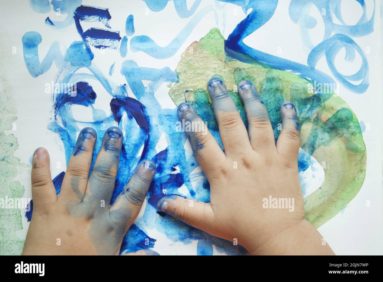child hand in the pain close up Stock Photo - Alamy