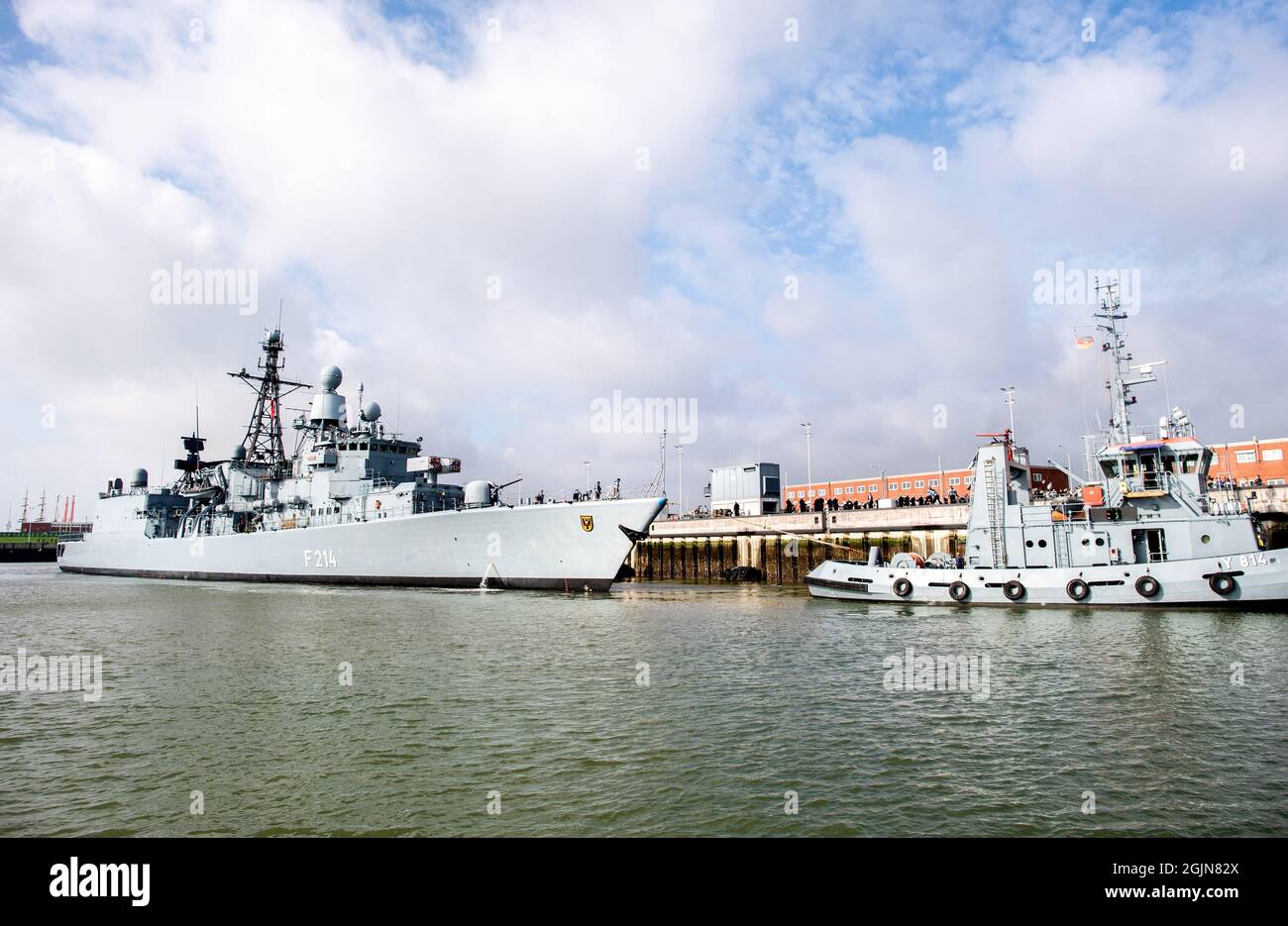 Wilhelmshaven, Germany. 11th Sep, 2021. The frigate "Lübeck" enters the ...