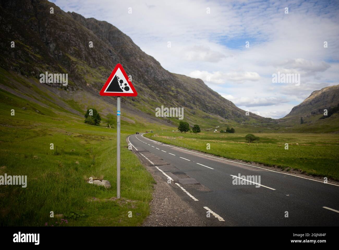 Risk of falling rocks ahead hi-res stock photography and images - Alamy