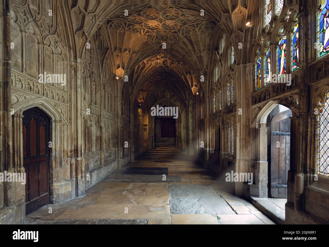 Gloucester cathedral cloister hi-res stock photography and images - Alamy