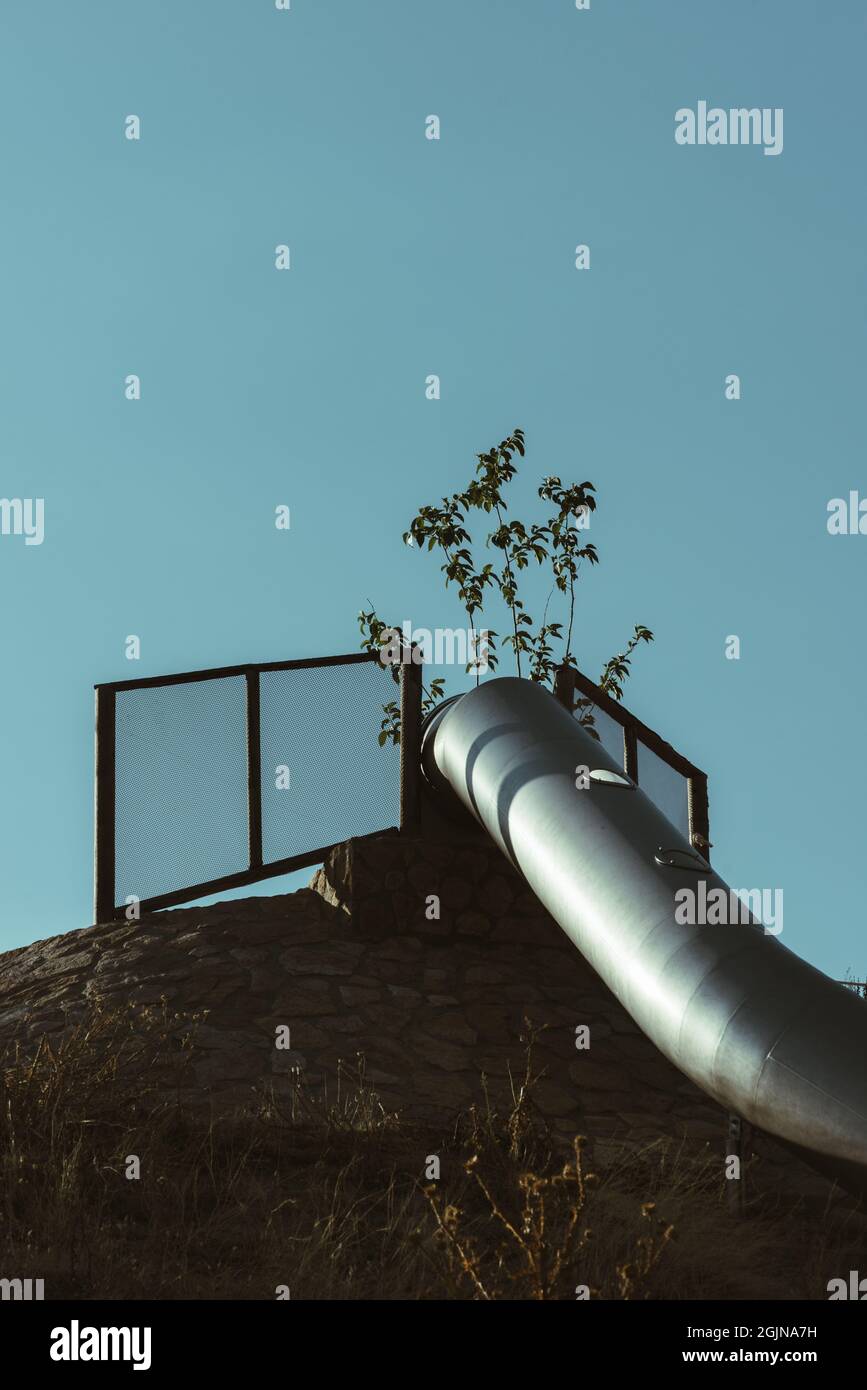 Metal pipe structure hi-res stock photography and images - Alamy