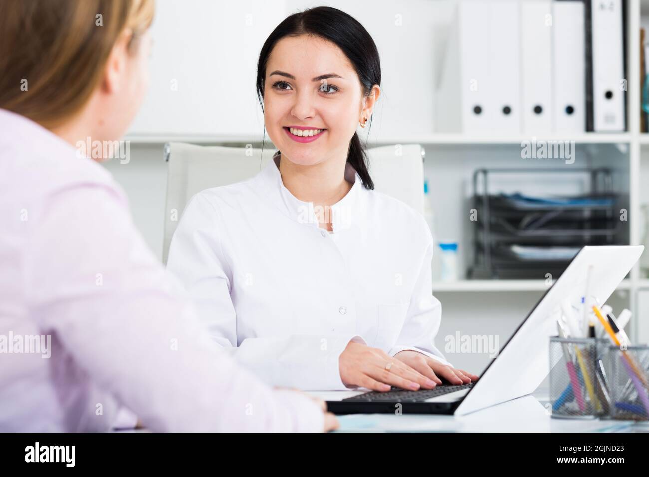 Uniformed female hospital nurse hi-res stock photography and images - Alamy