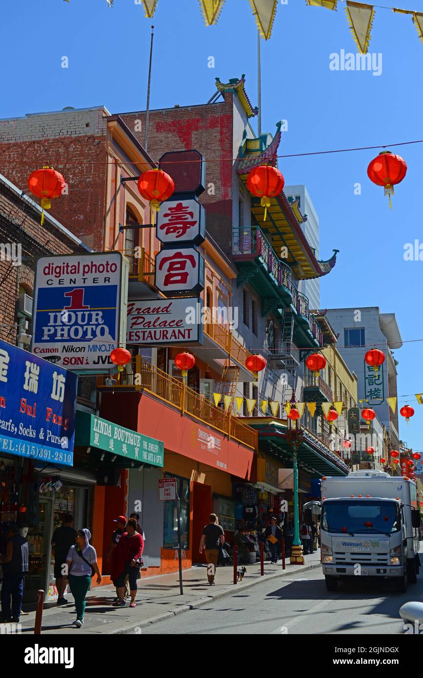Antique Chinese style commercial buildings on Grant Avenue at Jackson ...