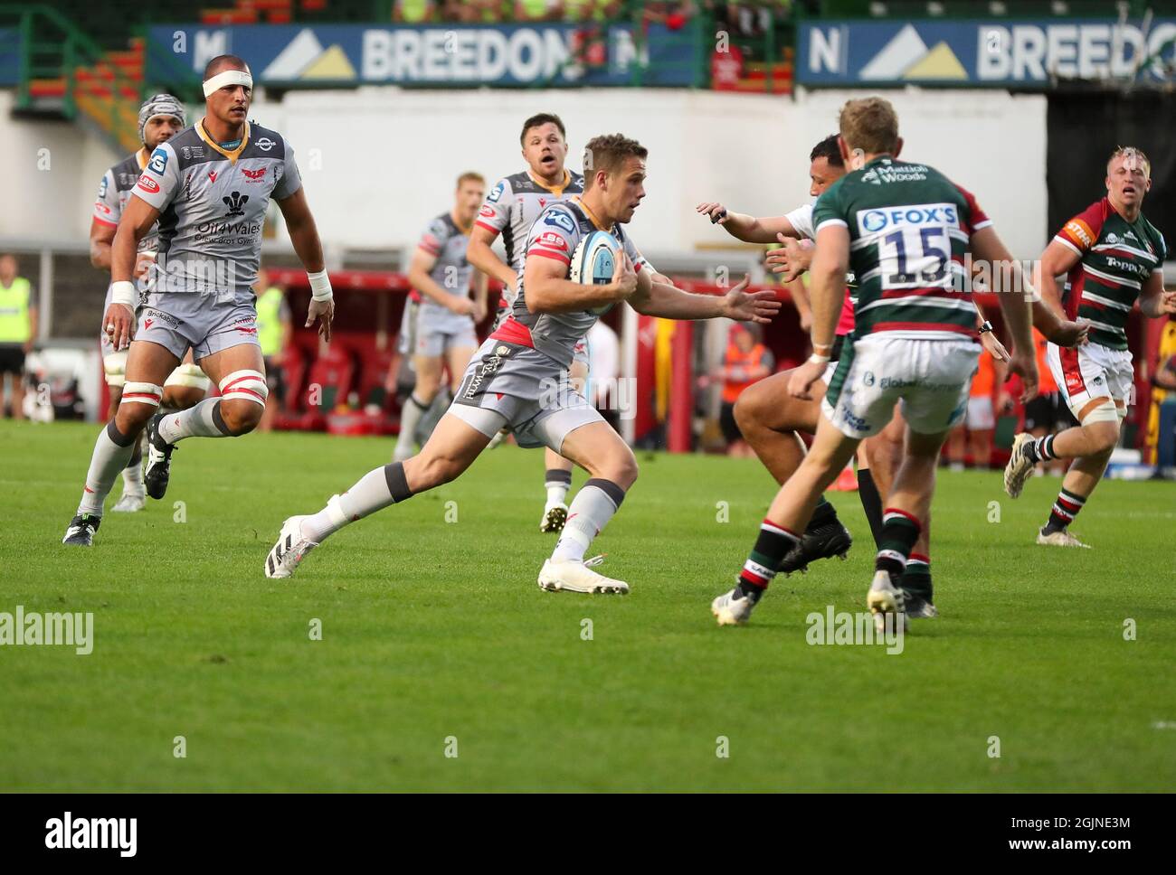 Sam costelow hi-res stock photography and images - Alamy