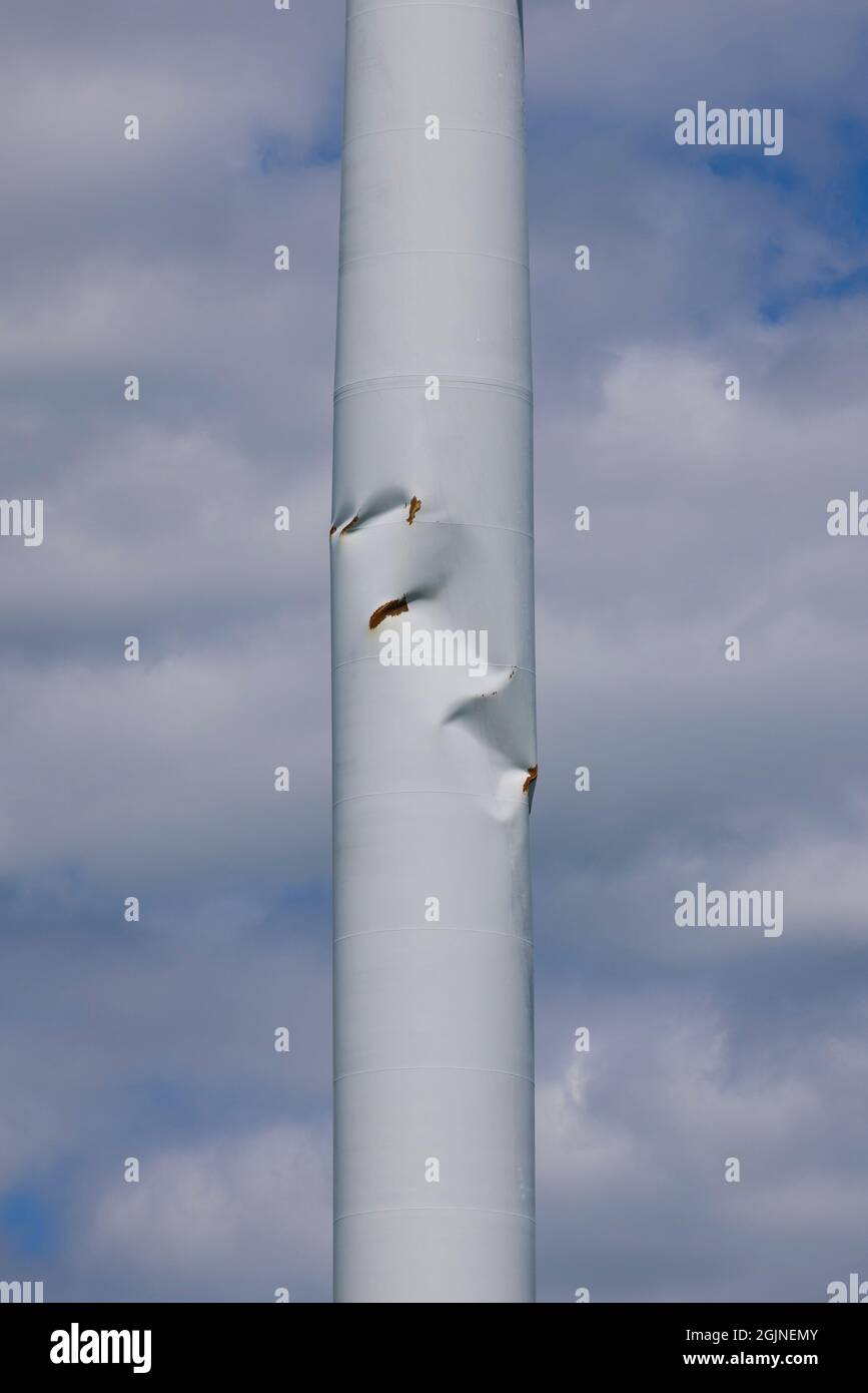 Broken wind turbine hi-res stock photography and images - Alamy