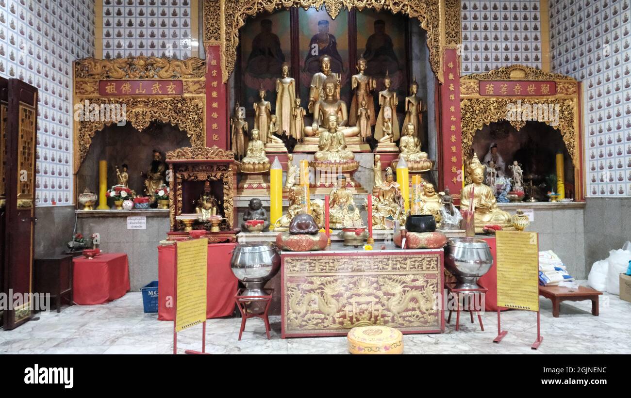 Wat Lokanukroh Chua Tu Te Shrine Chinatown Bangkok Thailand a small ...