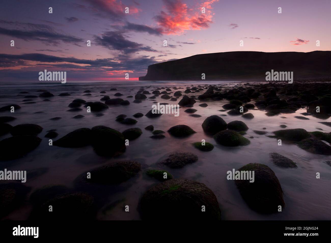 Rackwick bay hoy orkney islands hi-res stock photography and images - Alamy