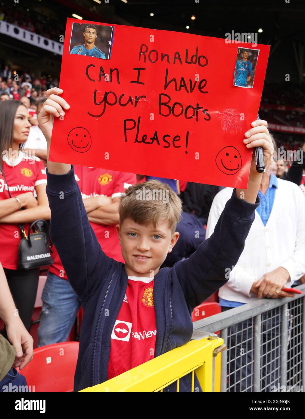 Cristiano Ronaldo fans prior to kick-off during the Premier League ...