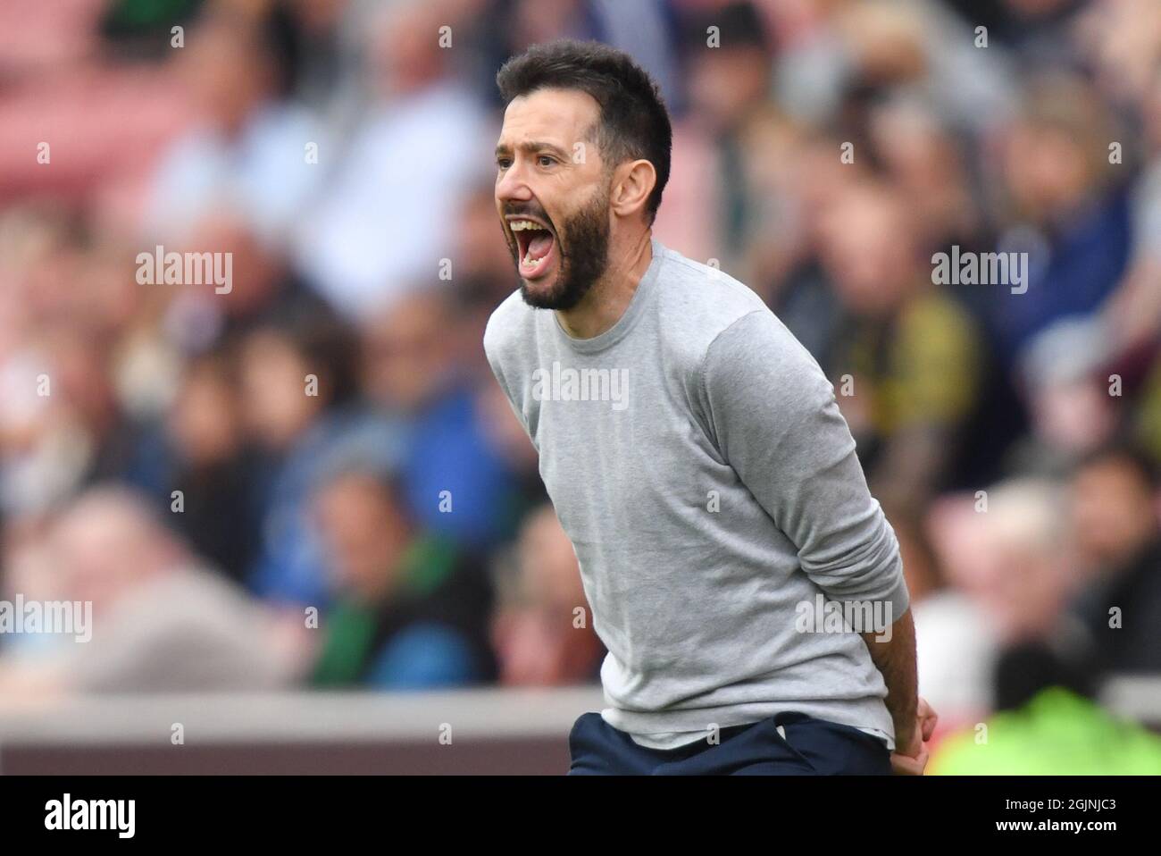 Carlos Corber‡n manager of Huddersfield Town reacts Stock Photo - Alamy