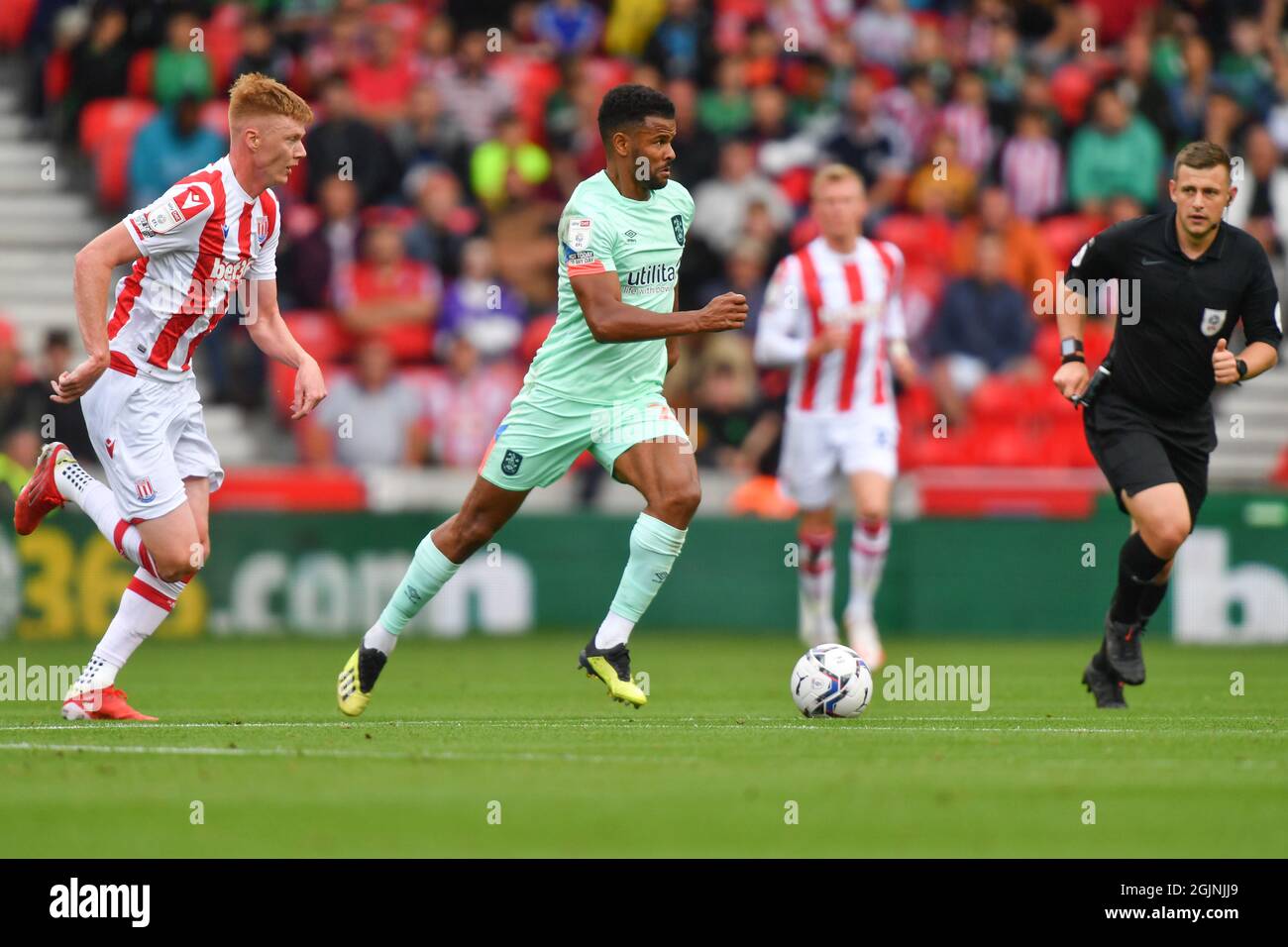 Fraizer Campbell #22 of Huddersfield Town in action during the game ...