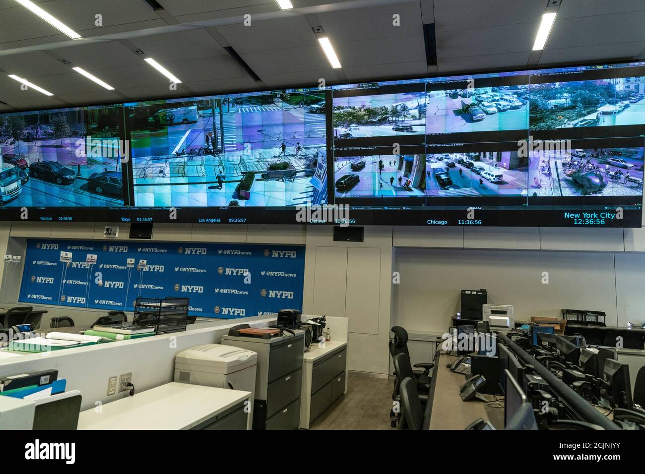 Joint operations center hi-res stock photography and images - Alamy