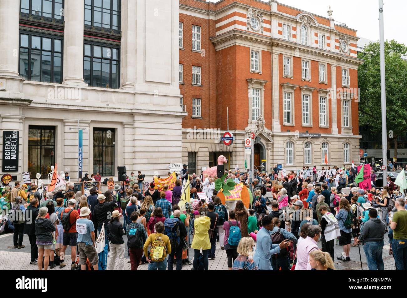 London, UK. 29th Aug, 2021. Extinction Rebellion Scientists outreach ...