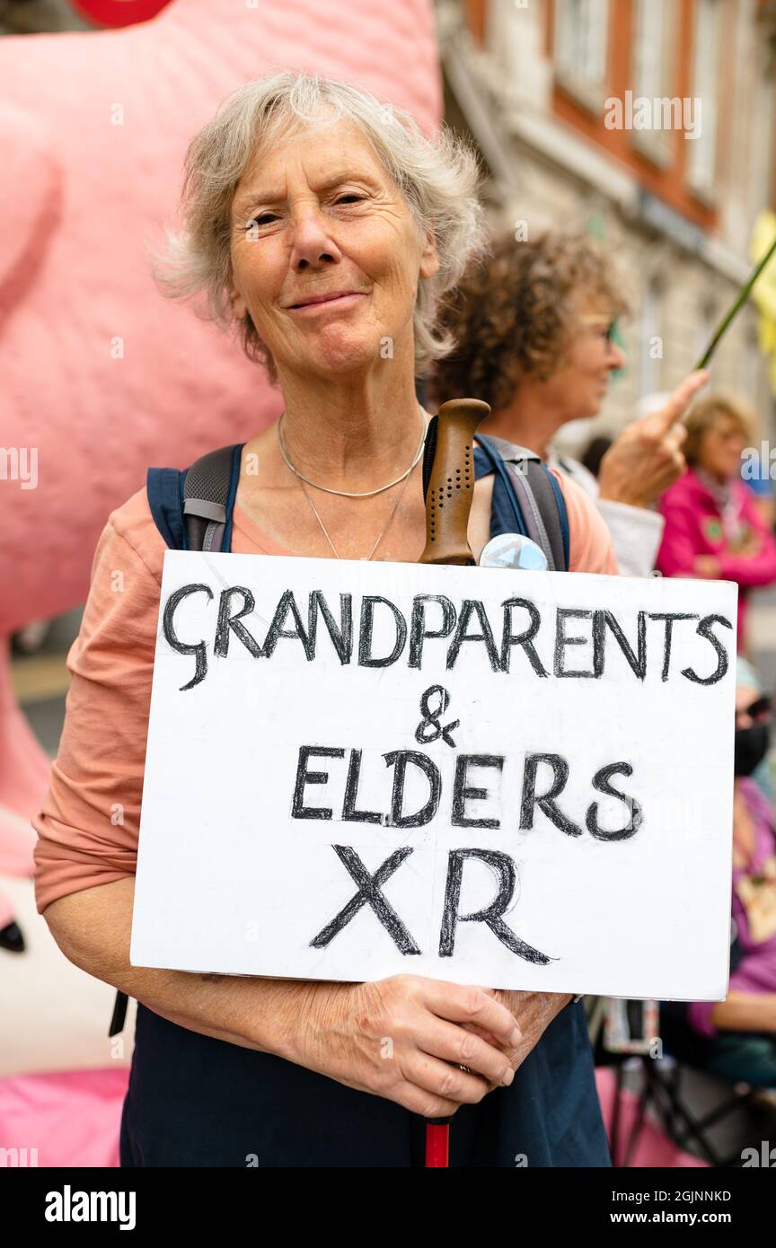 London, UK. 29th Aug, 2021. Extinction Rebellion Scientists outreach ...