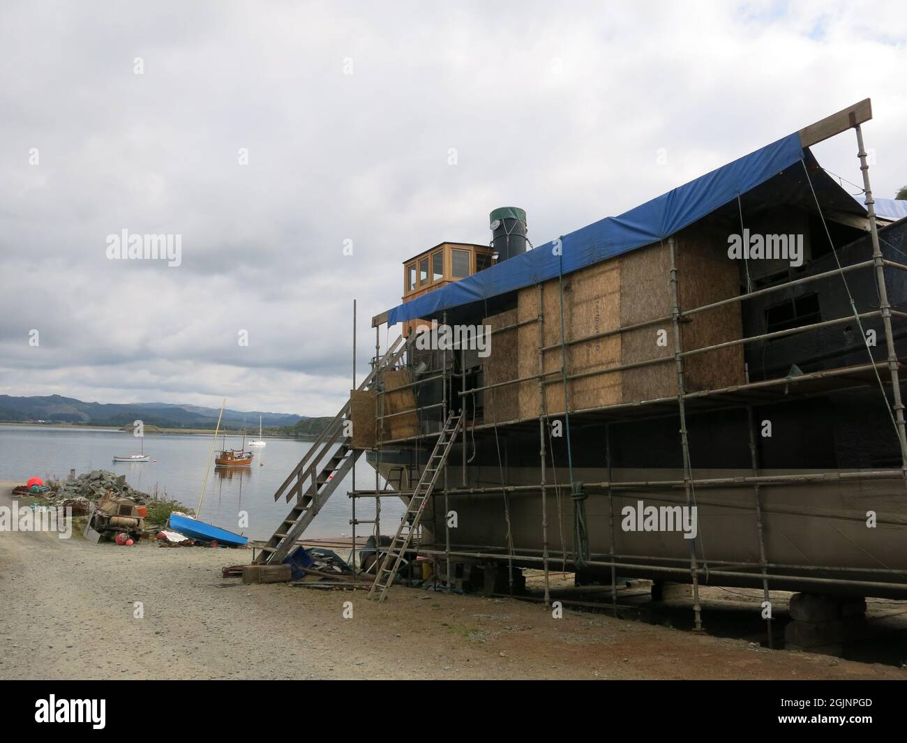Blue awning over the restoration works on Auld Reekie, a VIC 27 steam ...
