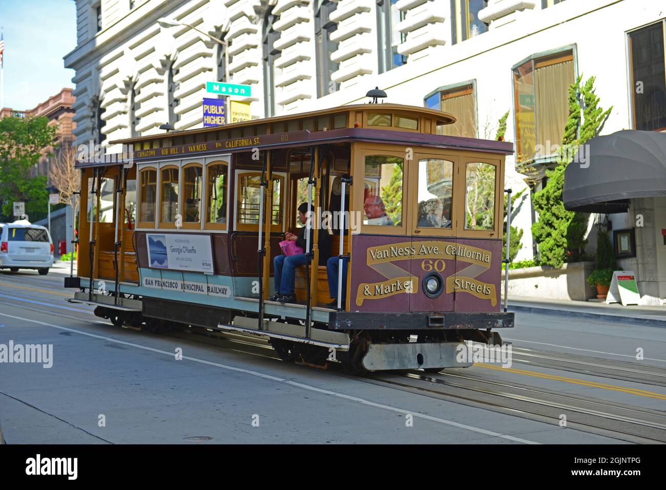 Historic Cable Car California Line on California Street at Mason Street ...
