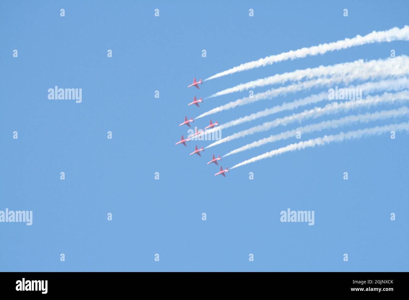 Red Arrows - The Royal Airforce Acrobatic Team performing in Qatar ...