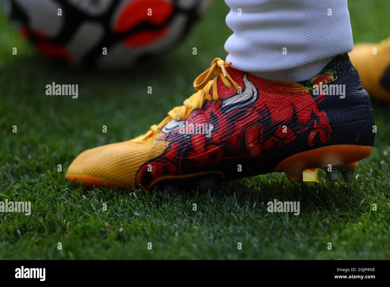 Football wolves detail hi-res stock photography and images - Alamy