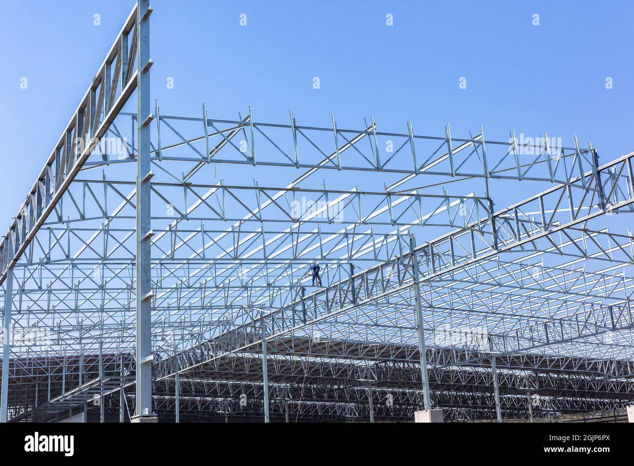 Steel beams girders hi-res stock photography and images - Alamy