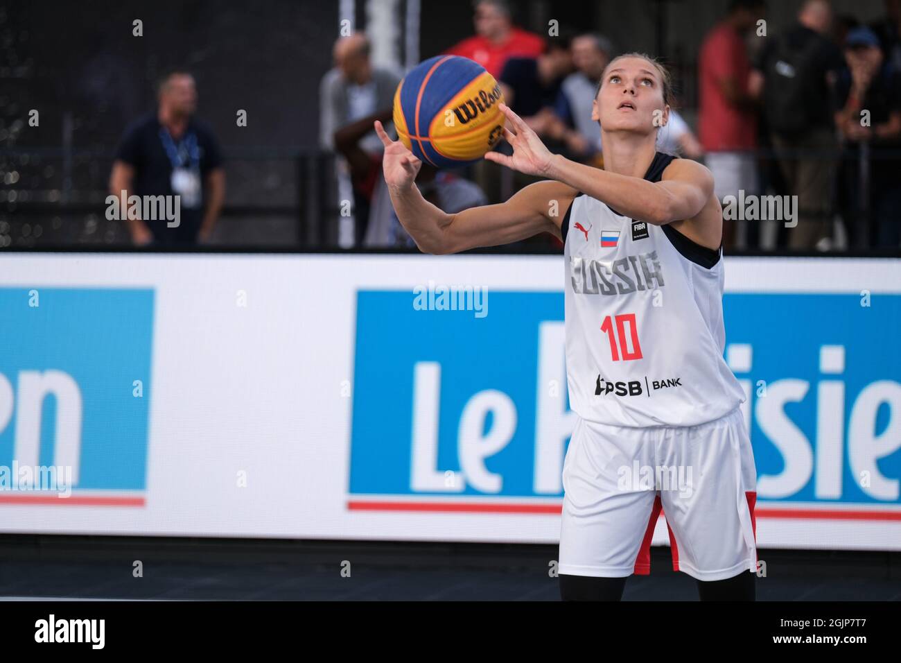 Alexandra stolyar hi-res stock photography and images - Alamy