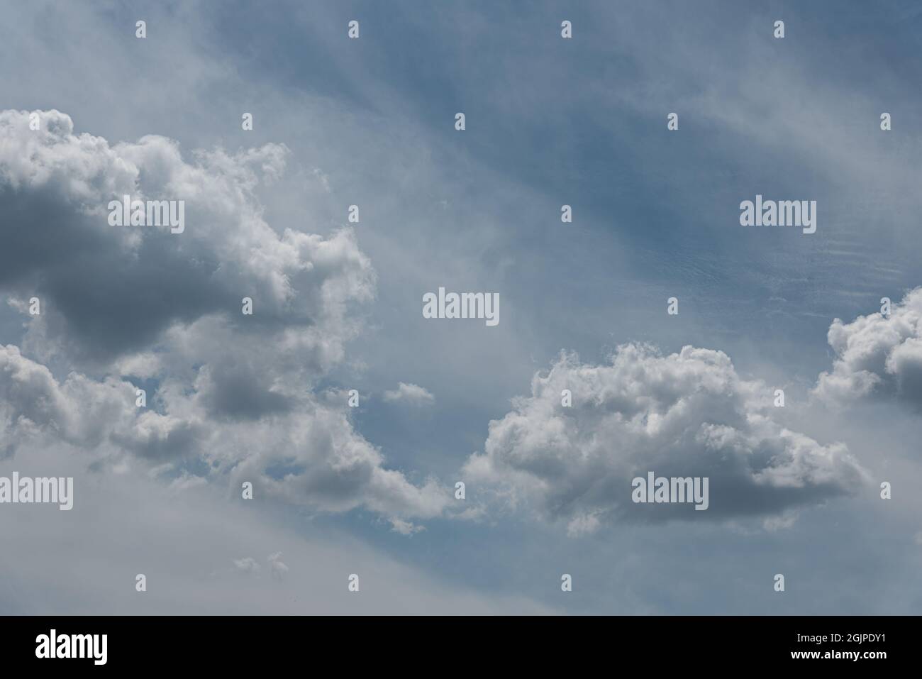 Clouds in the sky. The wonderful spectacle of a sky full of clouds ...