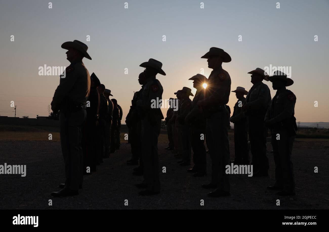 Alpine, United States. 11th Sep, 2021. U.S. Border Patrol and local law ...