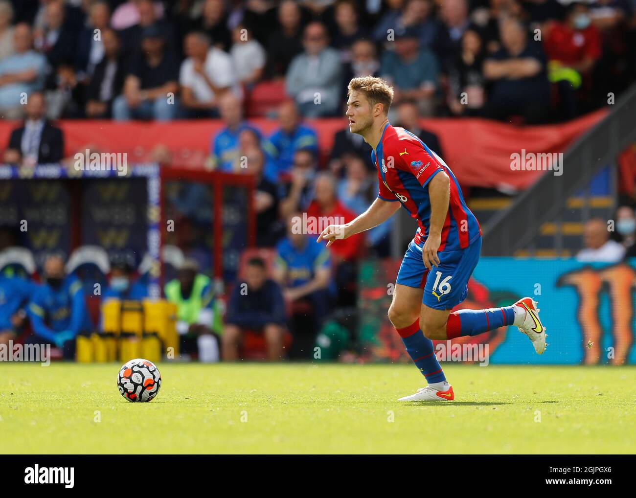 Mens football joachim andersen hi-res stock photography and images - Alamy