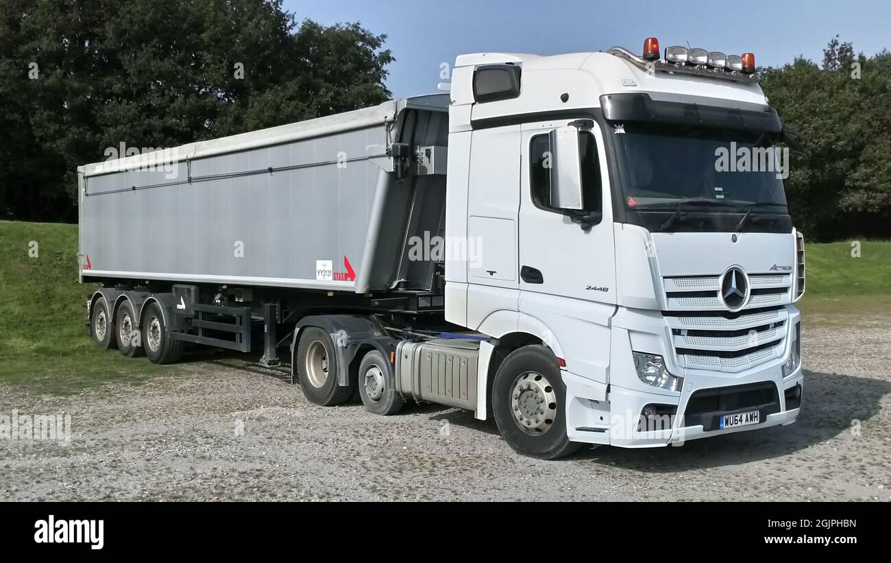 A 2014 Mercedes Benz Actros articulated lorry with trailer parked in ...