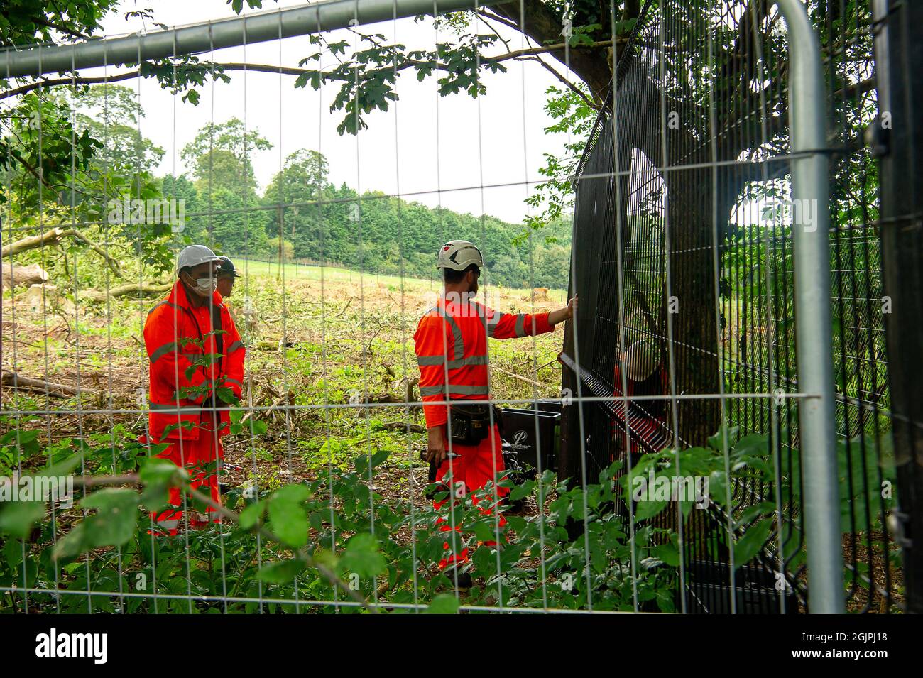 Hs2 hs2 compound hi-res stock photography and images - Alamy