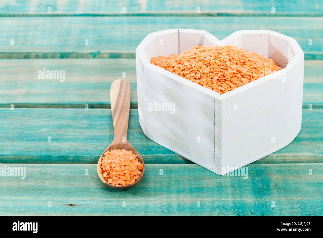 Pink lentils hi-res stock photography and images - Alamy