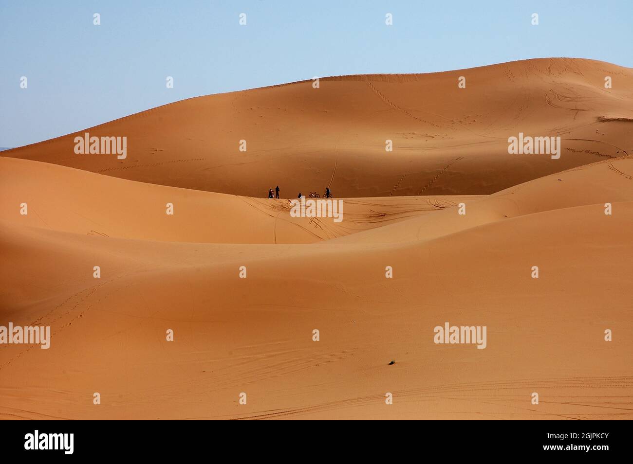 The beauty of the Moroccan desert in Merzouga Stock Photo - Alamy