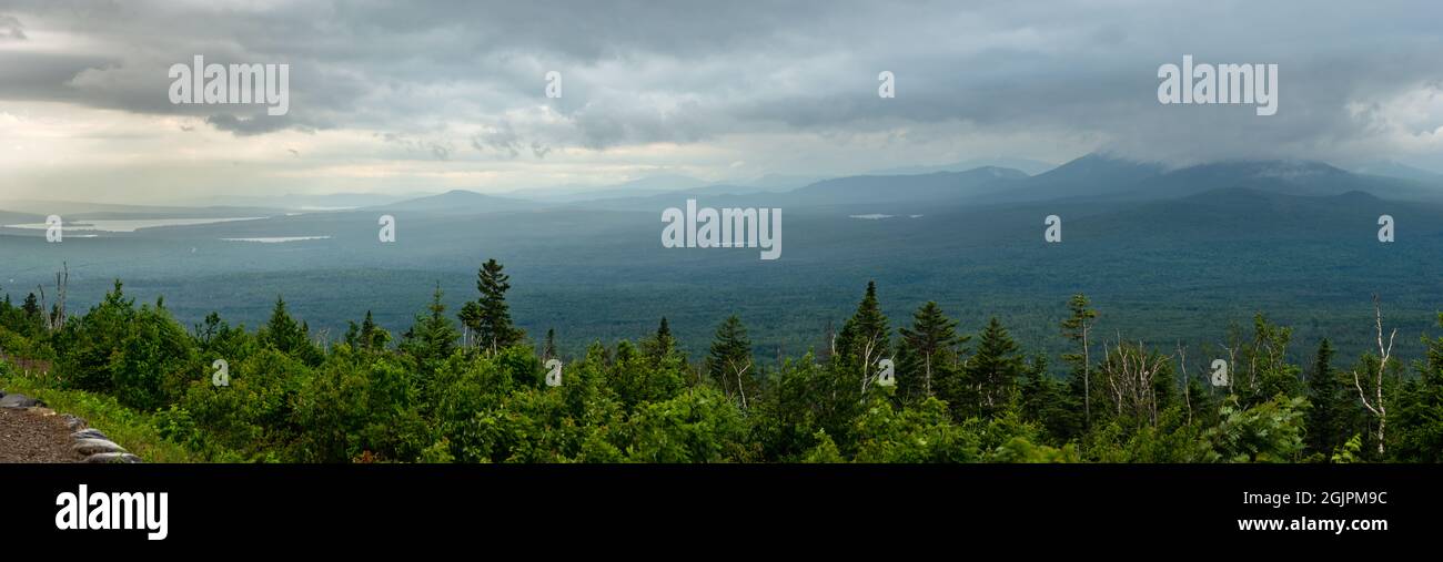 Horizon view of a natural place where the blue ocean is and a beautiful ...