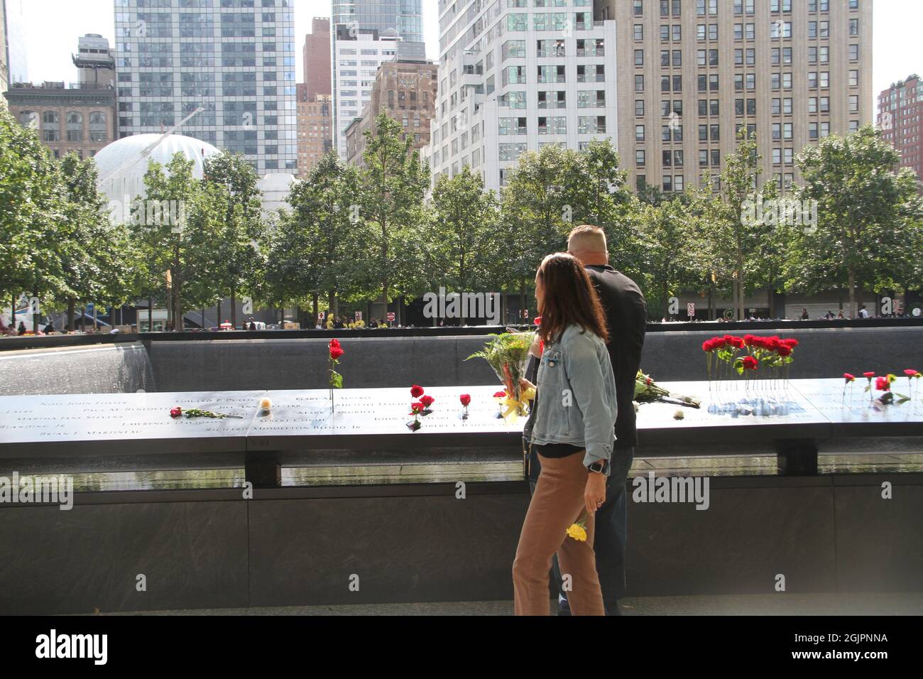 9 11 people crying hi-res stock photography and images - Alamy