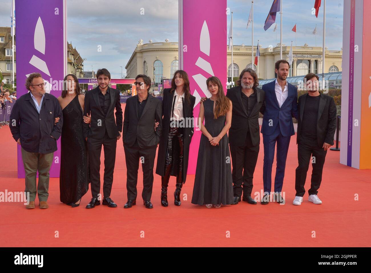 Guest, Suzanne Jouannet, Ben Attal, Yvan Attal, Charlotte Gainsbourg ...