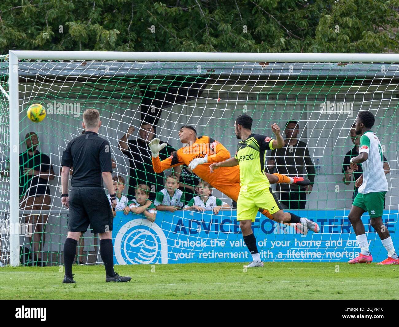 Soccer action 2021 hi-res stock photography and images - Alamy