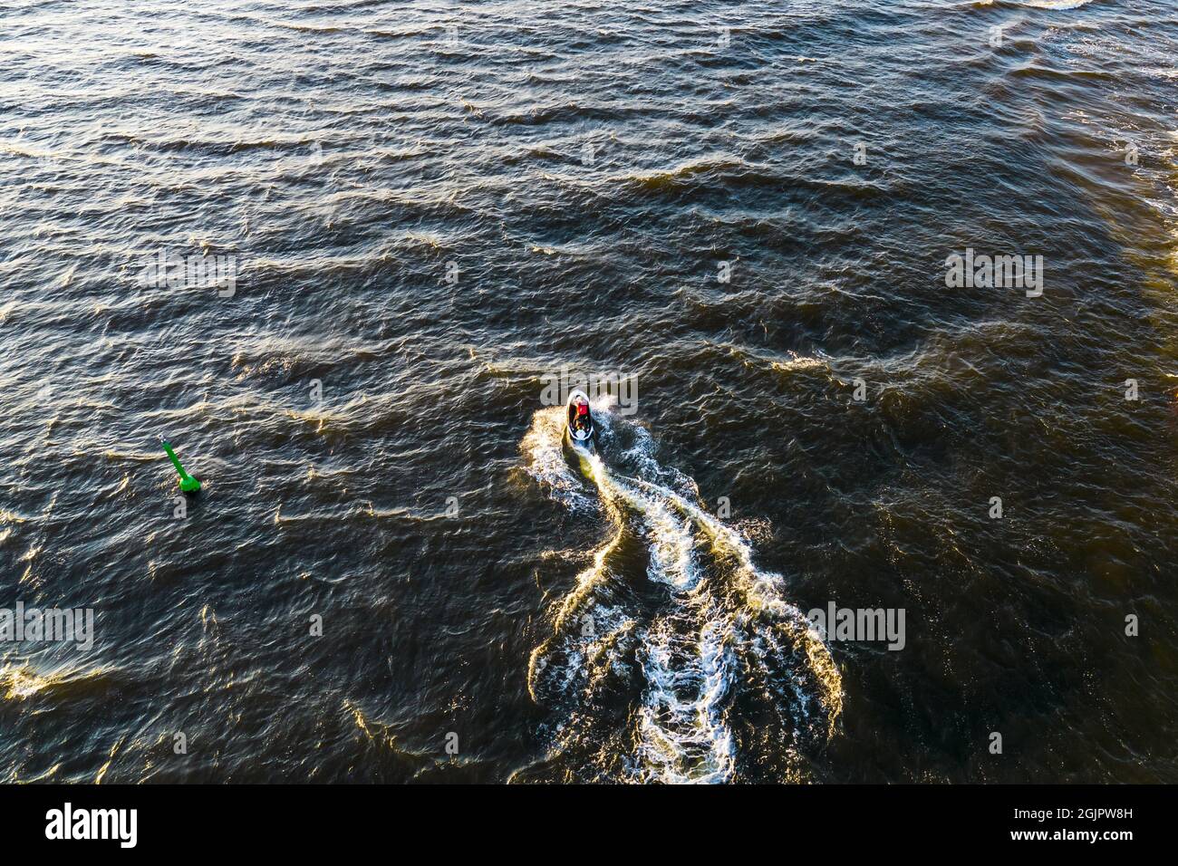 Ship making waves ocean aerial hi-res stock photography and images - Alamy