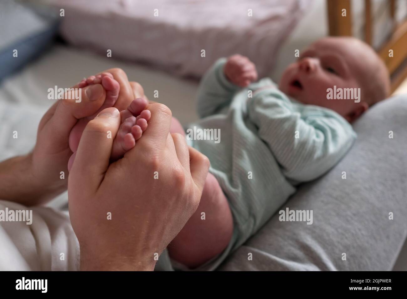 Baby reflexes hi-res stock photography and images - Alamy