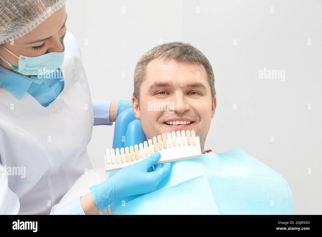 Tooth color chart hi-res stock photography and images - Alamy