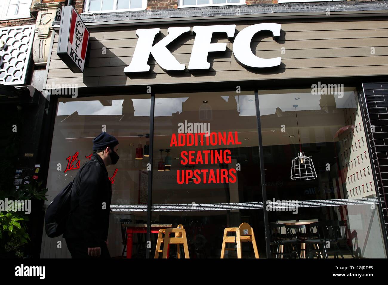 Kfc logos hi-res stock photography and images - Alamy