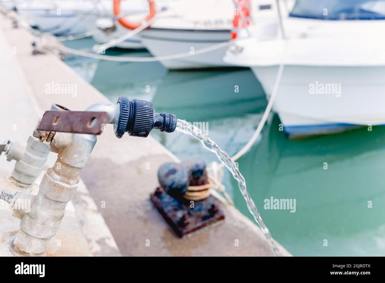 Valve boats hi-res stock photography and images - Alamy
