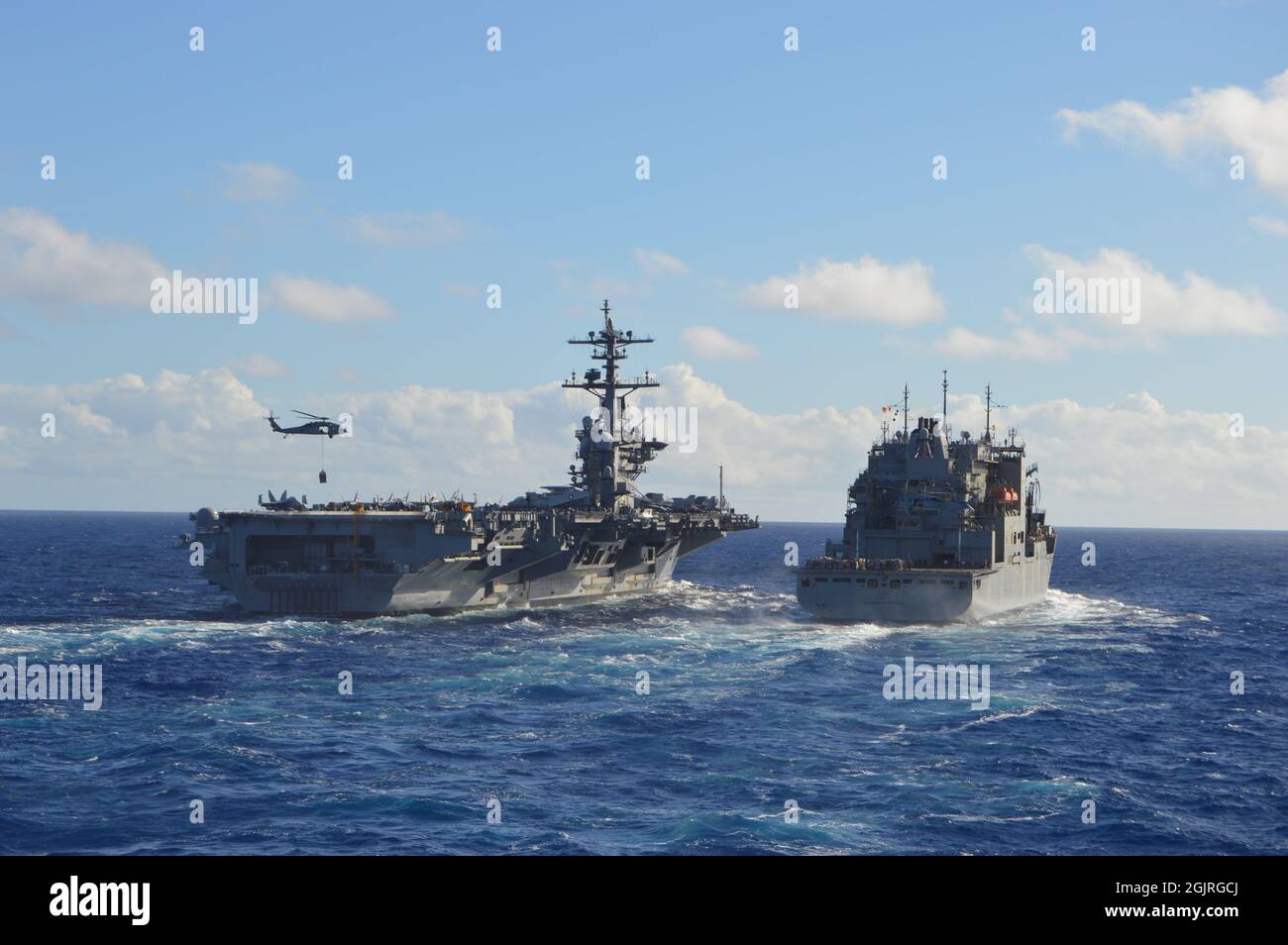 210813-N-EF547-1005 PACIFIC OCEAN (Aug. 13, 2021) Nimitz-class aircraft ...