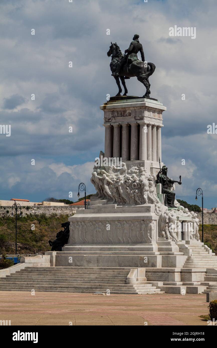 Statue general maximo gomez in hi-res stock photography and images - Alamy