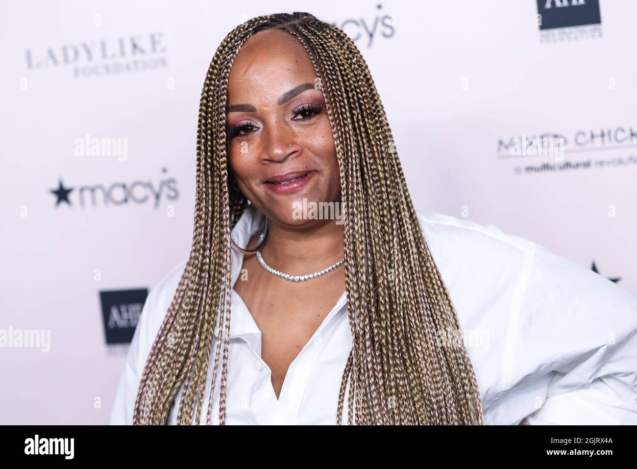 BEVERLY HILLS, LOS ANGELES, CALIFORNIA, USA - SEPTEMBER 11: Simone I ...