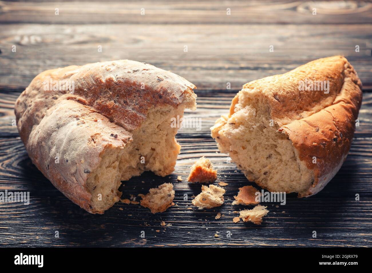 Crumbing table hi-res stock photography and images - Alamy