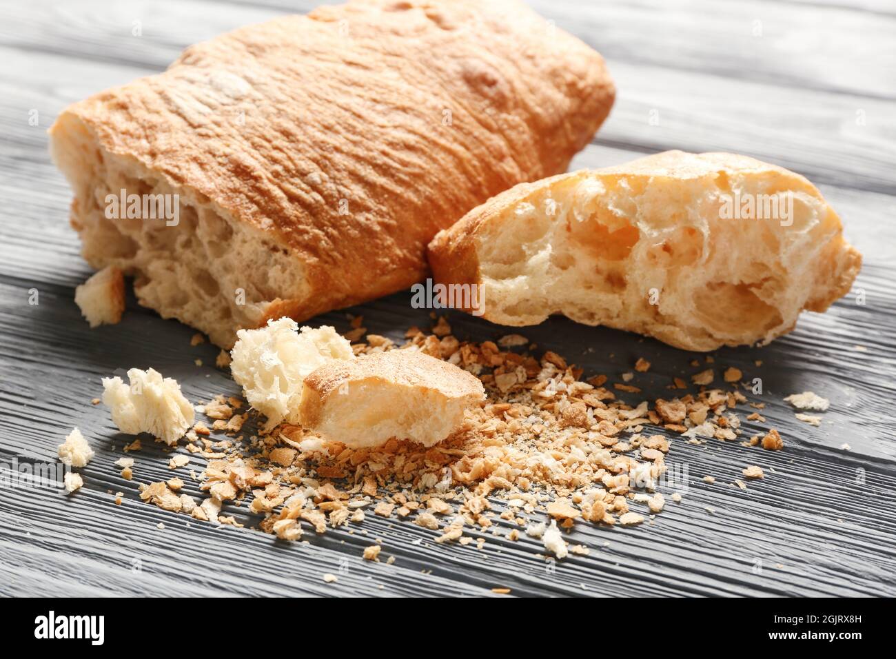 Crumbing table hi-res stock photography and images - Alamy
